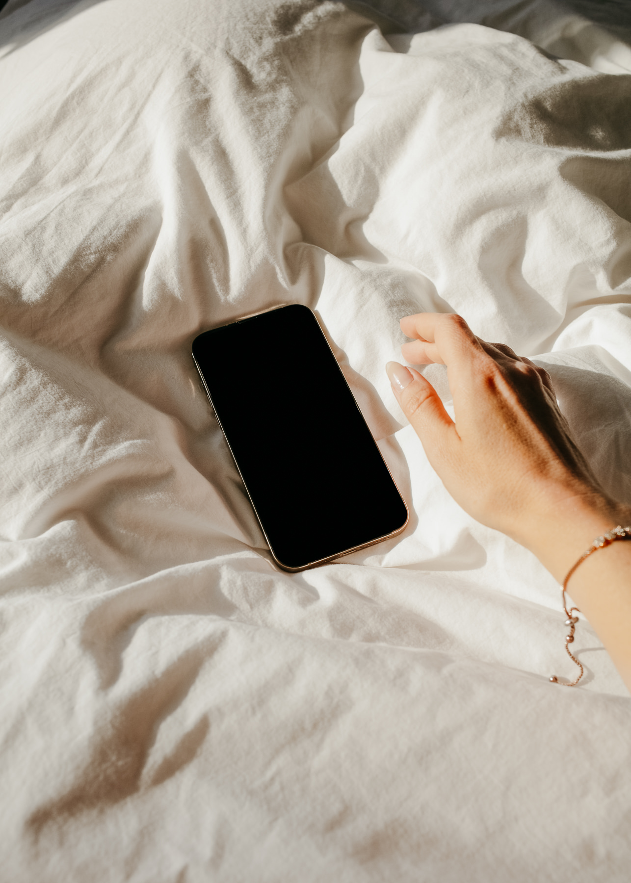 Erin Loechner: From HGTV to Living Tech-Free - shannaskidmore.com